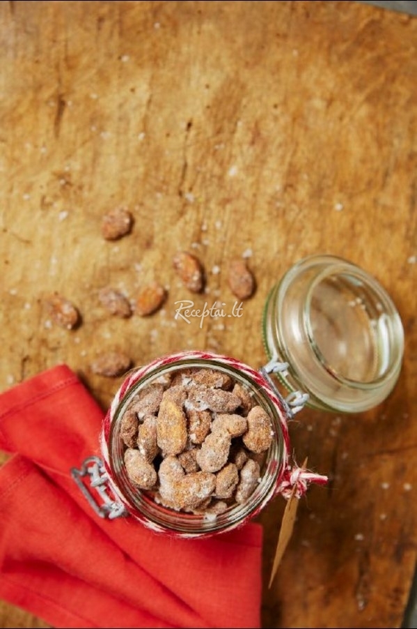 Saldūs migdolai su druska - receptas | Receptai.lt